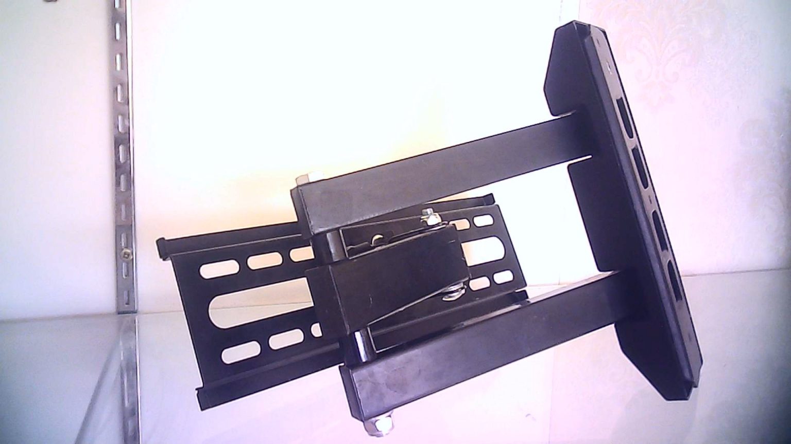 TV Flexible wall mount small (USED) – City of Technical Experts – Oman
